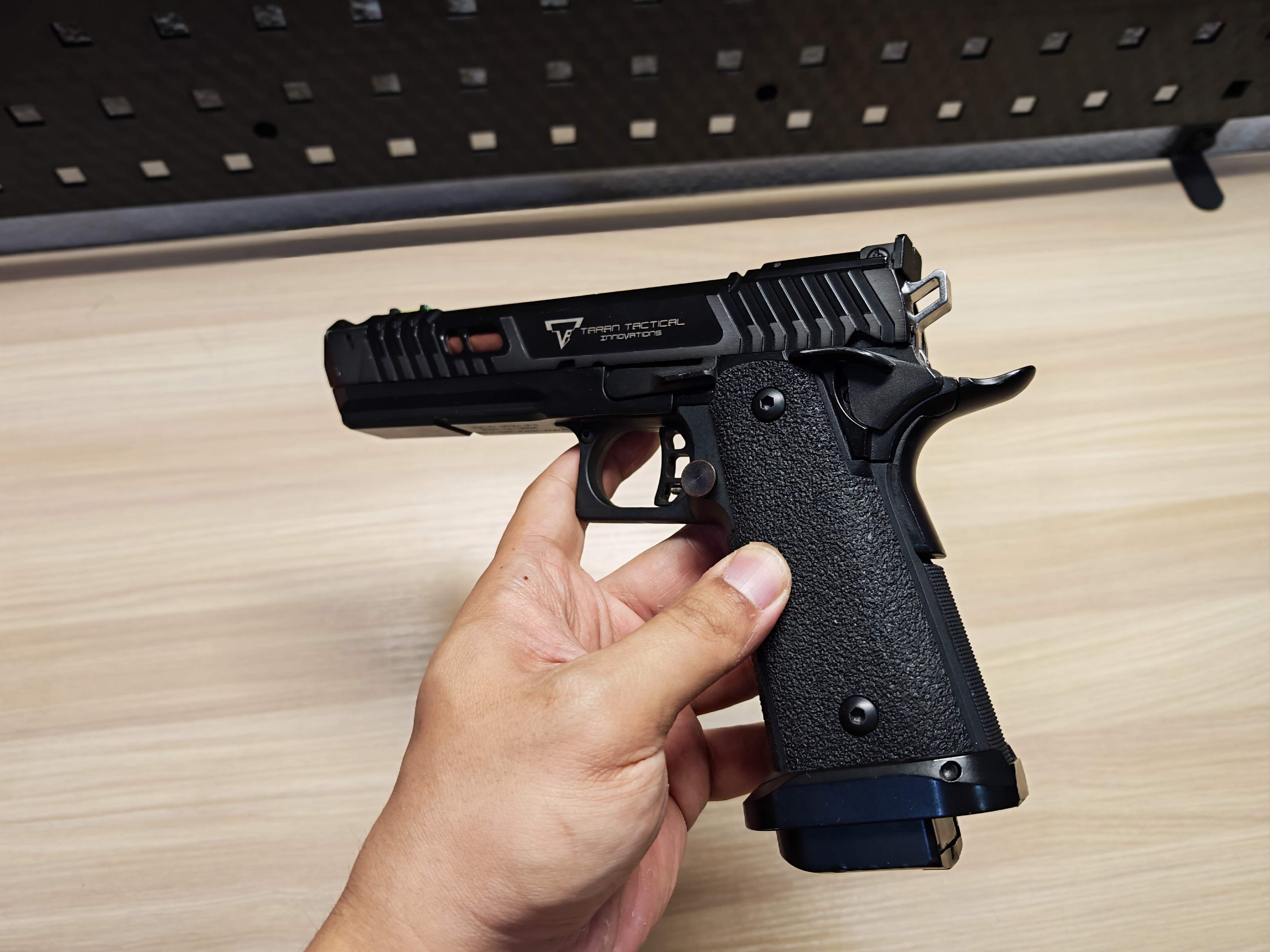 Army Armament R614-1 John Wick 4 Taran Tactical Innovations Pit Viper ...