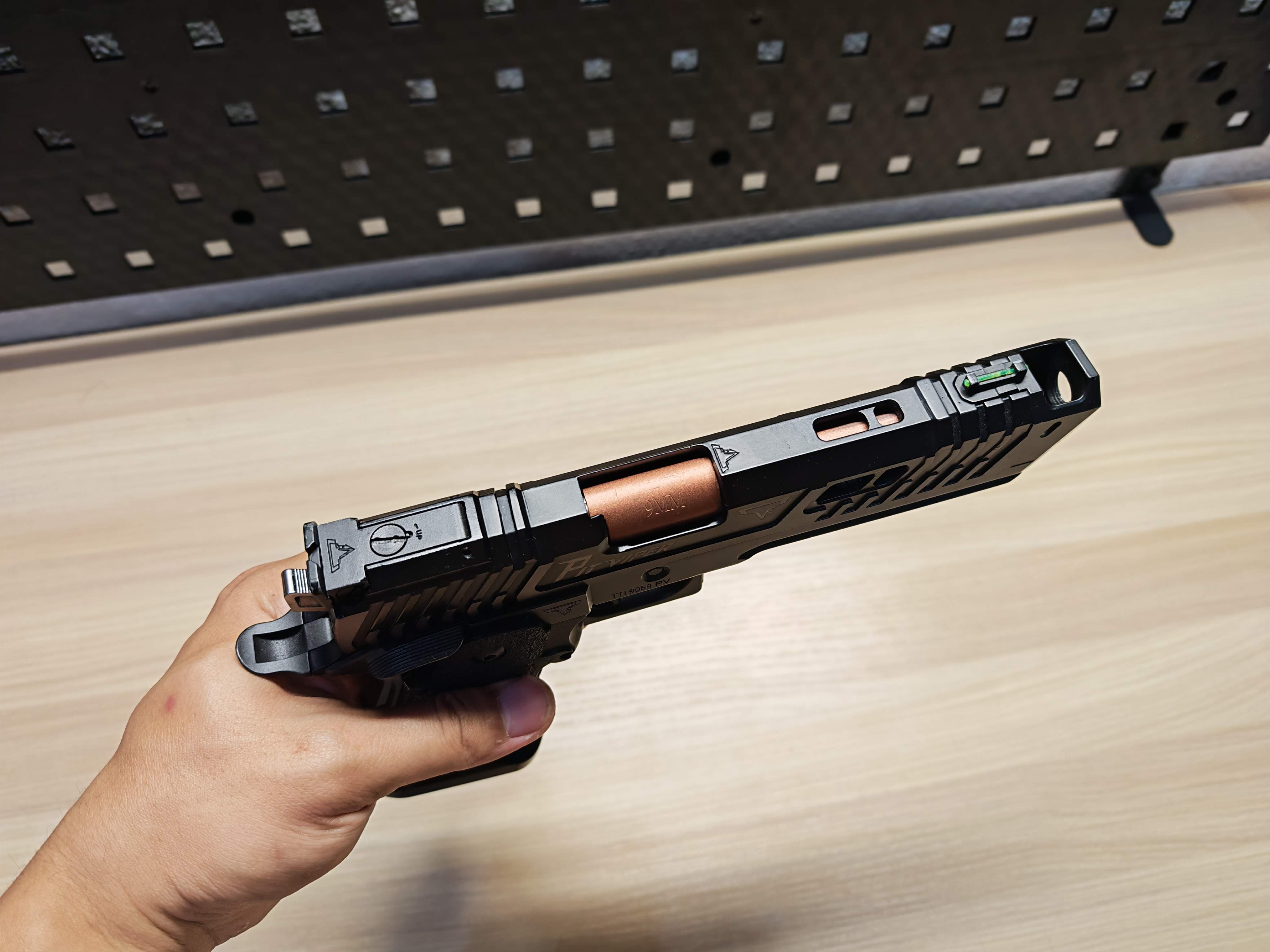 Army Armament R614-1 John Wick 4 Taran Tactical Innovations Pit Viper ...