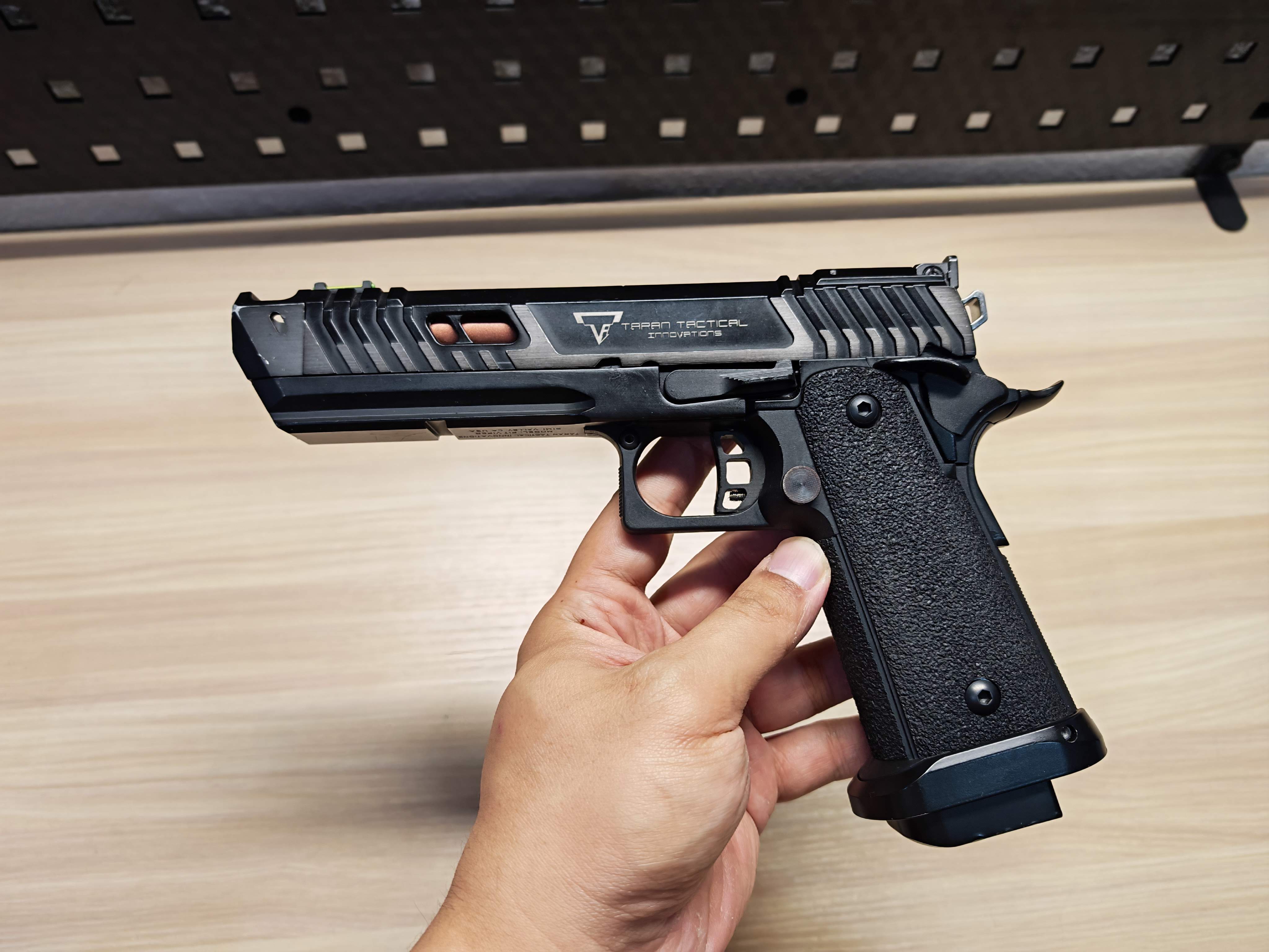 Army Armament R614-1 John Wick 4 Taran Tactical Innovations Pit Viper ...
